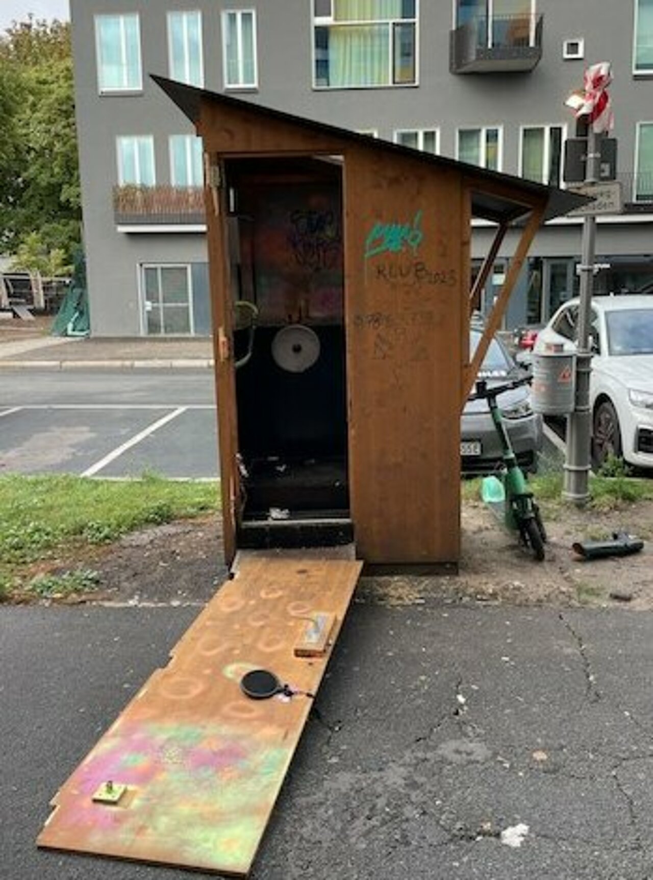 Verrichtungsboxen in Berlin: Menschenunwürdige Zustände trotz Wissen ...